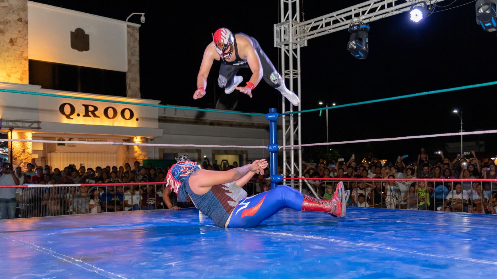 Espectacular presentación de lucha libre profesional en Tulum – BNoticias